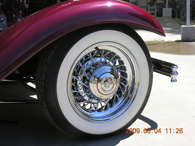 Bills_32_RH_Frontwheel_Detail.jpg